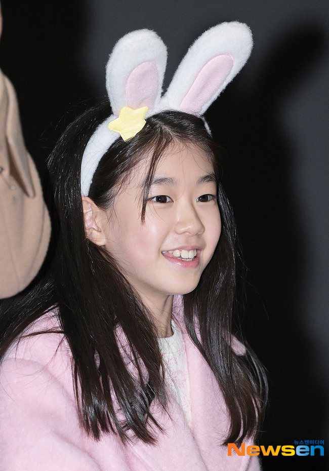 아역배우 박소이 인형이 웃네 포토엔HD 손에 잡히는 뉴스 눈에 보이는 뉴스 뉴스엔