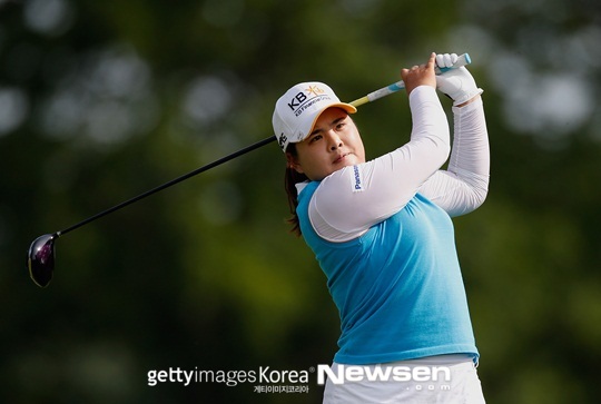 ‘상승세’ 백규정, 이일희와 마이어 LPGA 1R 6위(종합) - 손에 잡히는 뉴스 눈에 보이는 뉴스 - 뉴스엔