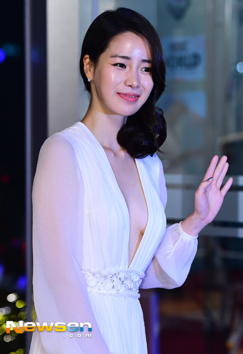 [포토엔화보]임지연 ‘스스로도 부끄러웠던 파격노출드레스’(MBC연예대상2015) - 손에 잡히는 뉴스 눈에 보이는 뉴스 - 뉴스엔