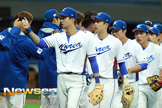 KBO, WBC 개막전에 팬 초대..응원-퀴즈 이벤트 - 손에 잡히는 뉴스 눈에 보이는 뉴스 - 뉴스엔