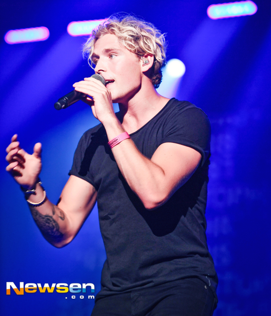 크리스토퍼(CHRISTOPHER) ‘ 폭발하는 가창력 ’ (사운드시티 페스티벌)[포토엔HD] - 손에 잡히는 뉴스 눈에 보이는 ...