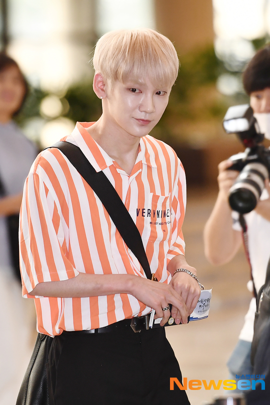 JBJ95 켄타 ‘쭈뼛쭈뼛’[포토엔HD] - 손에 잡히는 뉴스 눈에 보이는 뉴스 - 뉴스엔