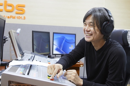 tbs FM 가을개편, 김인석 윤성호→주진우 기자 DJ 발탁(공식) - 손에 잡히는 뉴스 눈에 보이는 뉴스 - 뉴스엔