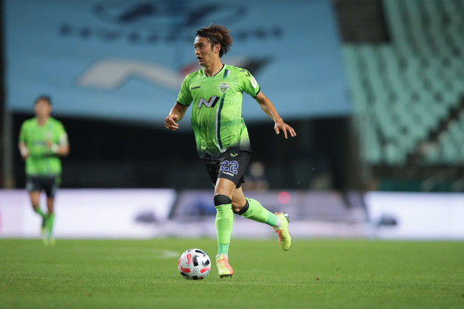 ‘2도움’ 전북 김진수, K리그1 17R MVP - 손에 잡히는 뉴스 눈에 보이는 뉴스 - 뉴스엔