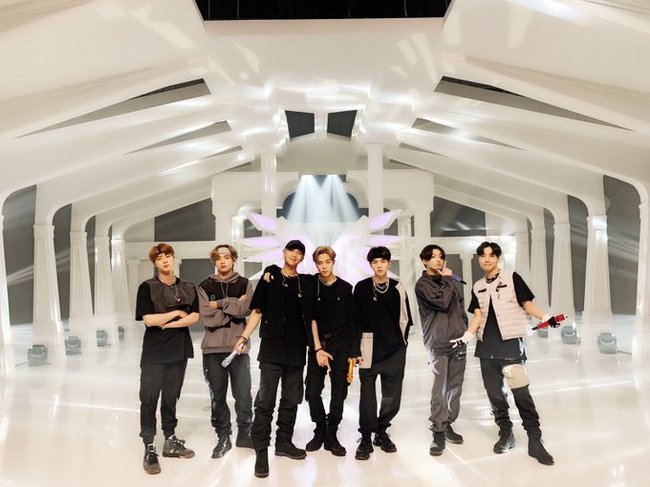방탄소년단, 日 ‘FNS가요제’ 출연 인증샷 “무대할 수 있어 기뻐”[SNS★컷] - 손에 잡히는 뉴스 눈에 보이는 뉴스 - 뉴스엔