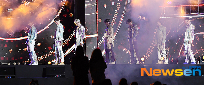 NCT U, KMDF 1일차 무대를 장식한 피날레 [포토엔HD] - 손에 잡히는 뉴스 눈에 보이는 뉴스 - 뉴스엔