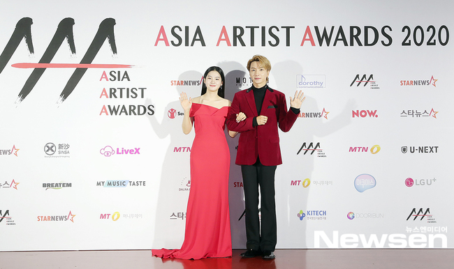 이특-박주연, AAA MC랍니다[포토엔HD] - 손에 잡히는 뉴스 눈에 보이는 뉴스 - 뉴스엔