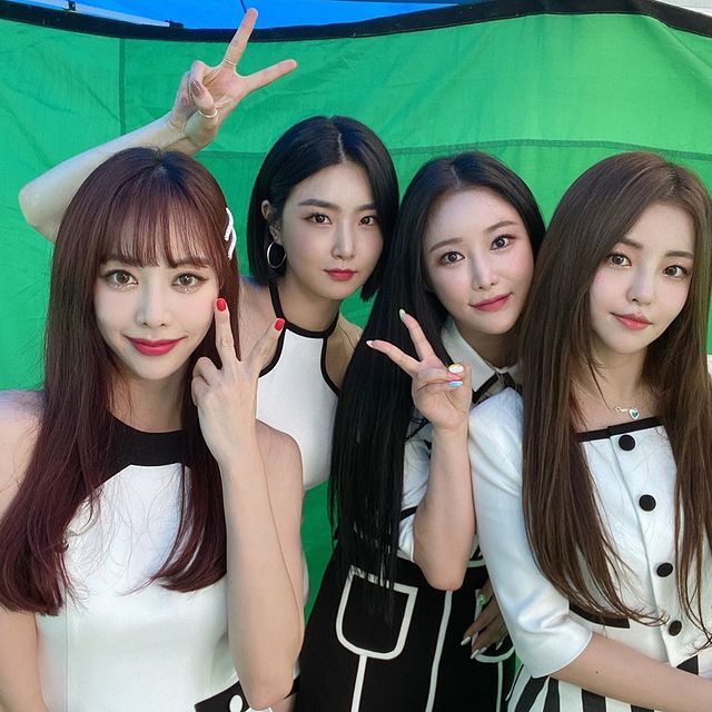 ‘숨듣명’ 재정의, 브레이브걸스 ‘롤린’ 역주행이 반가운 이유 [뮤직와치] - 손에 잡히는 뉴스 눈에 보이는 뉴스 - 뉴스엔