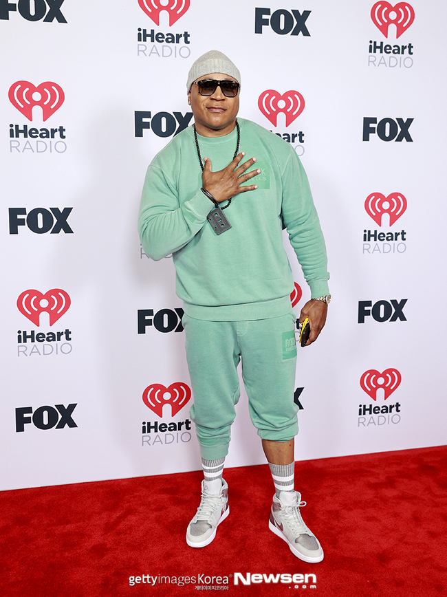 LL Cool J, 2021 아이하트라디오 뮤직어워드 왔어요[포토엔HD] - 손에 잡히는 뉴스 눈에 보이는 뉴스 - 뉴스엔