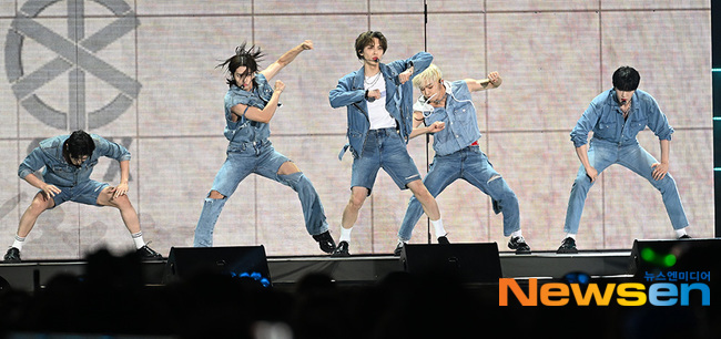 CIX, 파워풀한 군무 [포토엔HD] - 손에 잡히는 뉴스 눈에 보이는 뉴스 - 뉴스엔
