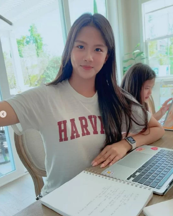 이동국 딸 재시, 美 하버드 목표? 파리패션위크 서더니 꿈도 커졌네 - 손에 잡히는 뉴스 눈에 보이는 뉴스 - 뉴스엔