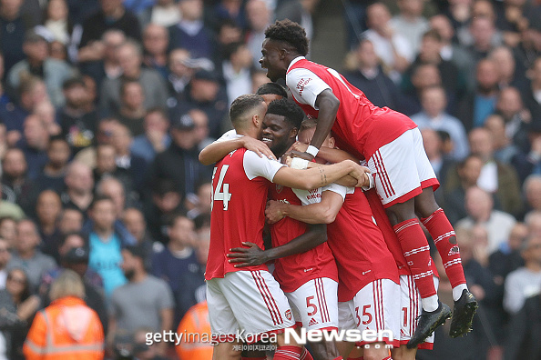 아스널 기다림의 결실, 이젠 지키기에 총력 [EPL 와치] - 손에 잡히는 뉴스 눈에 보이는 뉴스 - 뉴스엔