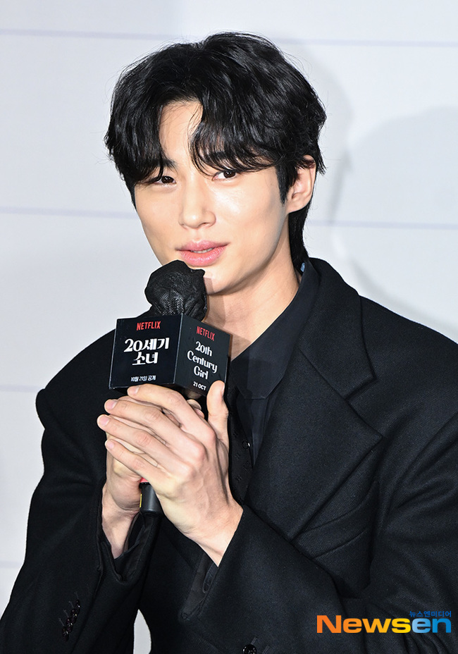 변우석, 잘생김 가득한 인사말 [포토엔HD] - 손에 잡히는 뉴스 눈에 보이는 뉴스 - 뉴스엔