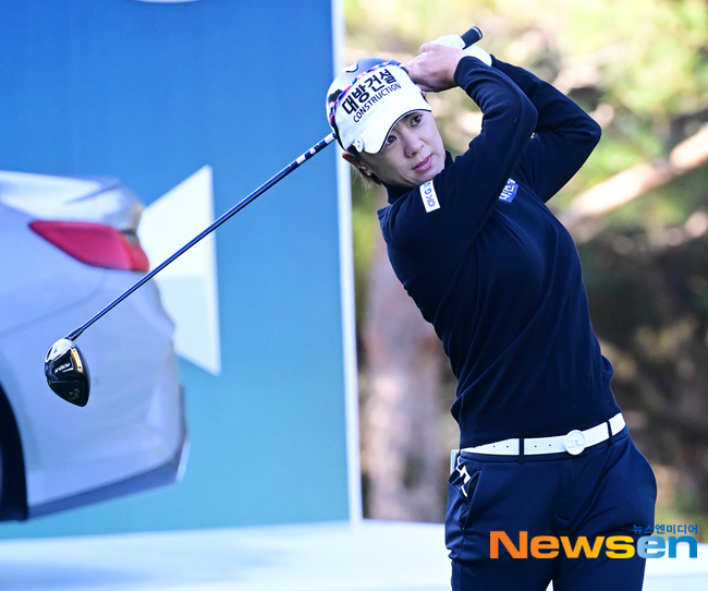 LPGA투어 고별 무대 치른 최나연 “마지막 보러 와주신 분들 감사..좋은 모습으로 기억되길” - 손에 잡히는 뉴스 눈에 보이는 뉴스 - 뉴스엔