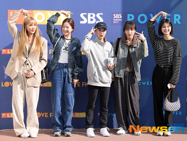 EXID, 5인5색 체리피스[포토엔HD] - 손에 잡히는 뉴스 눈에 보이는 뉴스 - 뉴스엔