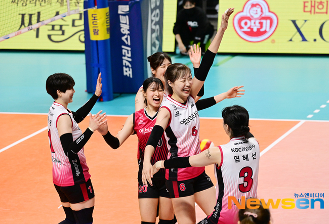 인삼공사, GS칼텍스 상대로 3-0 셧아웃 승리[포토엔HD] - 손에 잡히는 뉴스 눈에 보이는 뉴스 - 뉴스엔