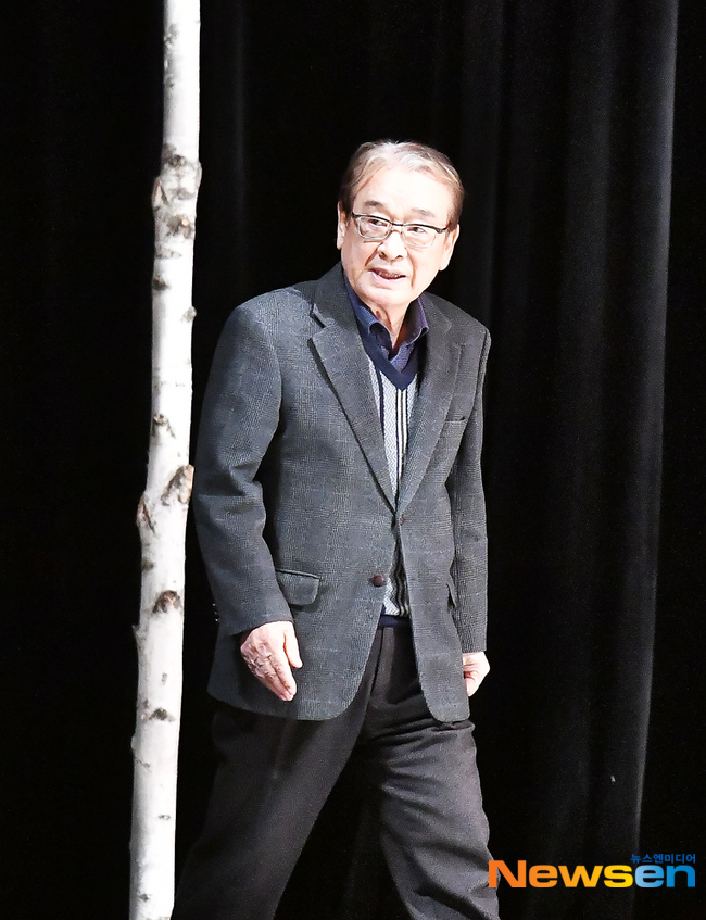 국민배우 이순재, 연극 갈매기 [포토엔HD] - 뉴스인코리아