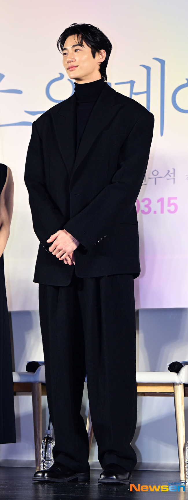 변우석, 돋보이는 큰 키[포토엔HD] - 손에 잡히는 뉴스 눈에 보이는 뉴스 - 뉴스엔