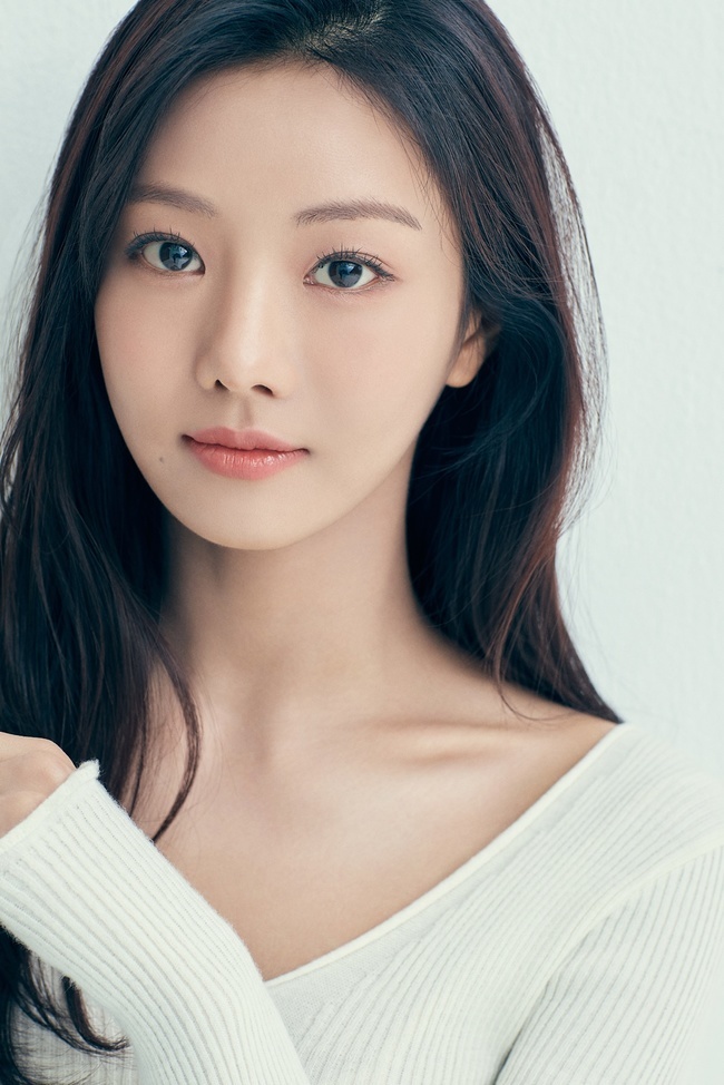 이세희 새 프로필 공개, 단단이 이렇게 예뻤나 - 손에 잡히는 뉴스 눈에 보이는 뉴스 - 뉴스엔