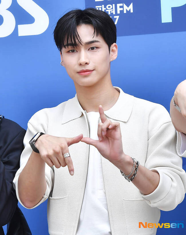 DKZ 경윤, JMS 탈교 선언에도 거센 후폭풍 [이슈와치] - 손에 잡히는 뉴스 눈에 보이는 뉴스 - 뉴스엔