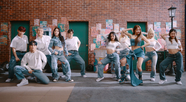 마마무+ 연극 같은 ‘GGBB’ MV 티저, 중독성 강한 멜로디 - 손에 잡히는 뉴스 눈에 보이는 뉴스 - 뉴스엔