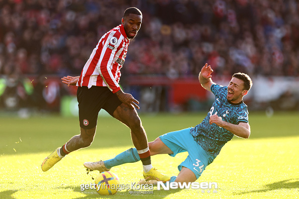 브렌트포드 EPL 20골 FW 빠졌는데? 英언론 “토트넘 1-2로 질 것” - 손에 잡히는 뉴스 눈에 보이는 뉴스 - 뉴스엔