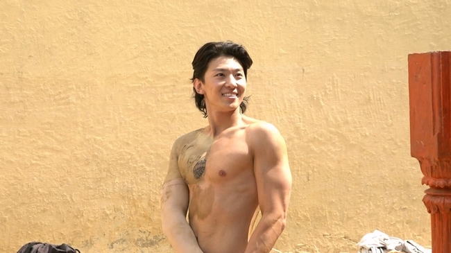 덱스, 근육 폼 美쳤다…기안84 뺨치는 몸매(태계일주2) - 손에 잡히는 뉴스 눈에 보이는 뉴스 - 뉴스엔