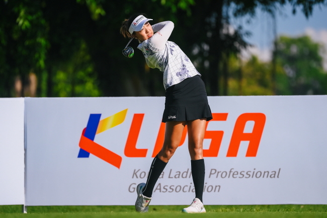 ‘KLPGA투어 진출 나도 도전’ 2024 정규투어 시드 순위전에 역대 최다 외국 선수 22명 출전 - 손에 잡히는 뉴스 눈에 보이는 뉴스 - 뉴스엔