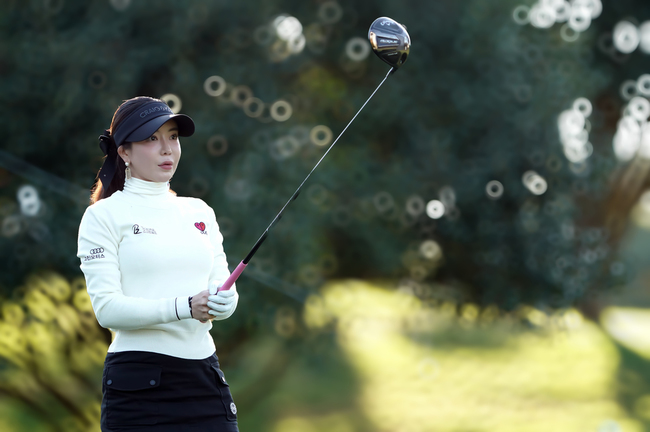 안신애, 4년만 JLPGA투어 복귀..송가은 퀄리파잉토너먼트 수석 합격 - 손에 잡히는 뉴스 눈에 보이는 뉴스 - 뉴스엔