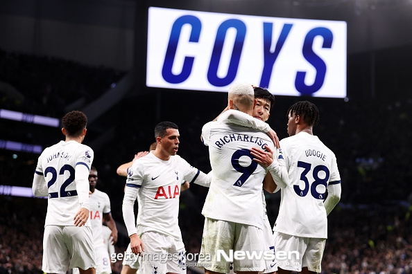 1골 2도움 손흥민 어디에? EPL 16R 이주의 팀 공개 - 손에 잡히는 뉴스 눈에 보이는 뉴스 - 뉴스엔