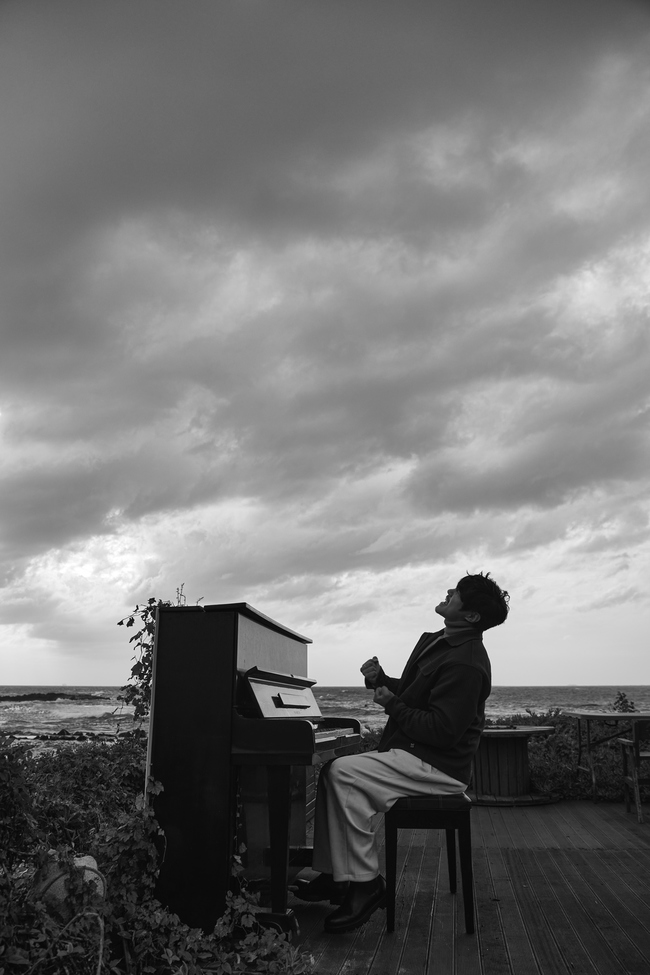 KCM “데뷔 20주년, 이제 2막 시작‥기어다니다 걸음마 하는 느낌”[EN:인터뷰①] - 손에 잡히는 뉴스 눈에 보이는 뉴스 - 뉴스엔