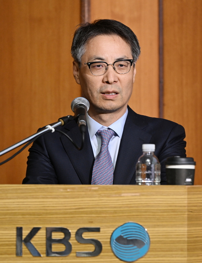 “다시 봄” 유재석 3년만 복귀→지코 첫 단독 MC…KBS 예능, 부활 신호탄 쏠까 [종합] - 손에 잡히는 뉴스 눈에 보이는 뉴스 - 뉴스엔