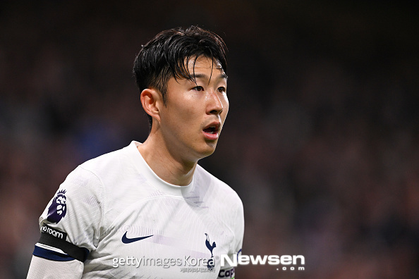 손흥민 EPL 300경기서 통산 120호+리그 17호골 폭발 - 손에 잡히는 뉴스 눈에 보이는 뉴스 - 뉴스엔