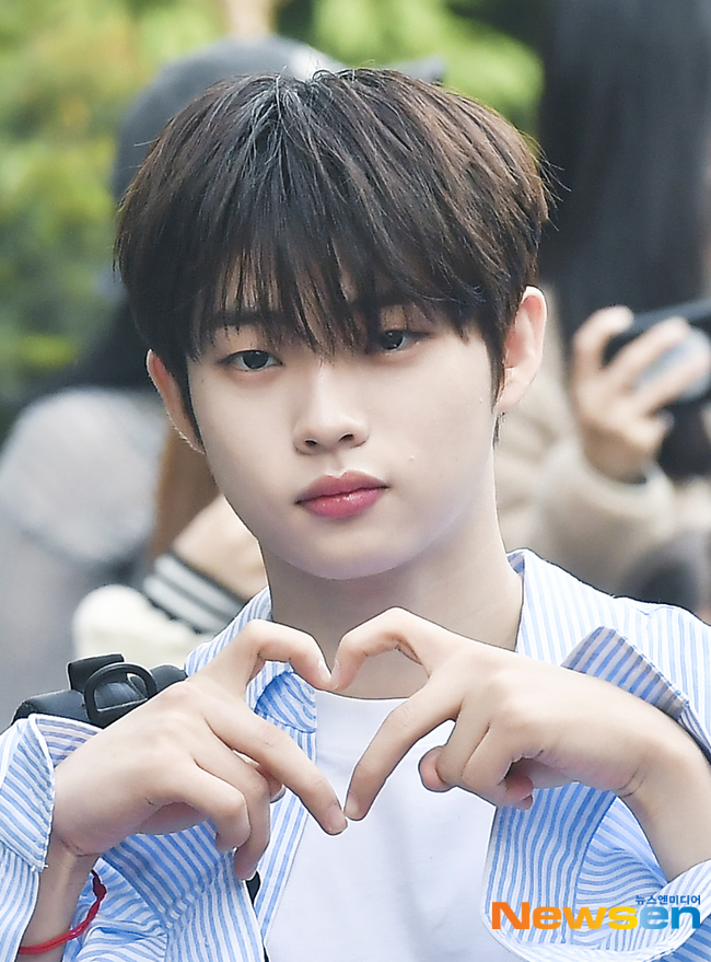 TIOT 신예찬, 표정이 화보 아니야? [포토엔HD] - 손에 잡히는 뉴스 눈에 보이는 뉴스 - 뉴스엔