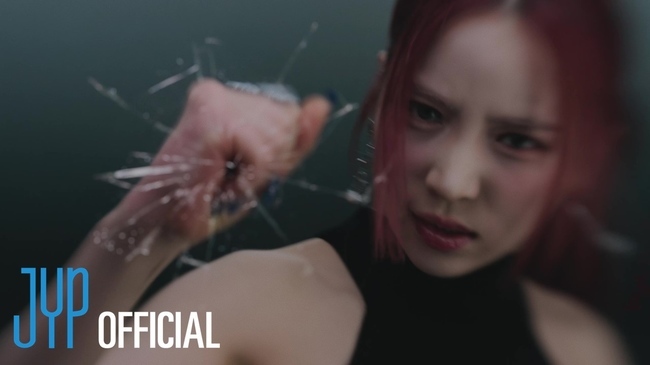 JYP 니쥬, 타이틀곡 ‘RISE UP’ MV 선공개…쿨한 카리스마 - 손에 잡히는 뉴스 눈에 보이는 뉴스 - 뉴스엔