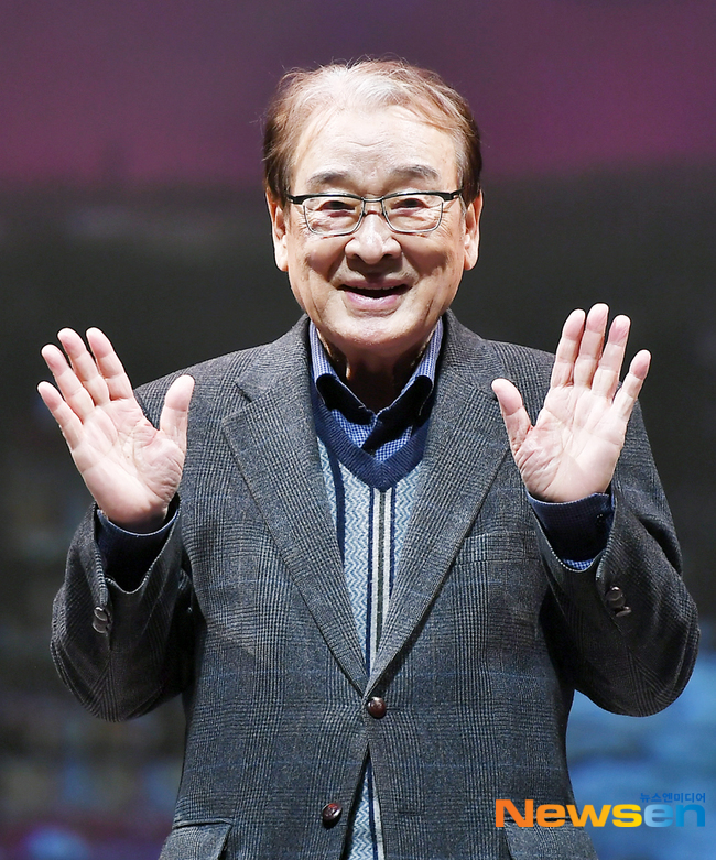 현역 최고령 배우 이순재, ‘불후의 명곡’ 전설로 출연 “19일 녹화”[공식입장] - 손에 잡히는 뉴스 눈에 보이는 뉴스 - 뉴스엔