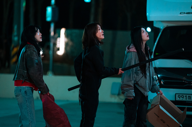 덱스 육성재 권은비 95즈 운명은? ‘좀비버스2’ 오늘(19일) 전편 공개 - 손에 잡히는 뉴스 눈에 보이는 뉴스 - 뉴스엔