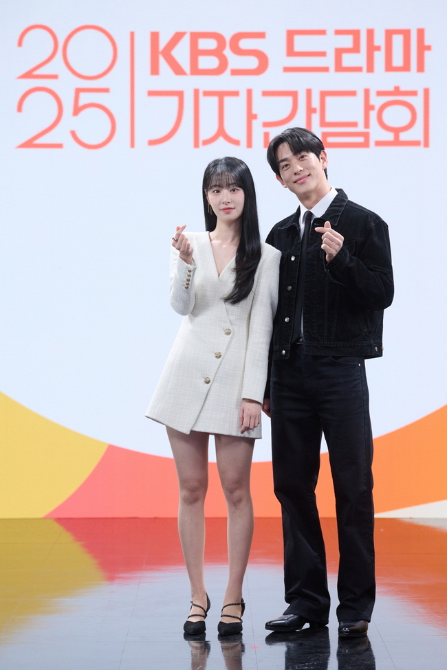 “젊고 빠르게” 확 바뀐 ‘2025 KBS 드라마’ 이영애→마동석 앞세워 부진 극복할까 [종합] - 손에 잡히는 뉴스 눈에 보이는 뉴스 - 뉴스엔