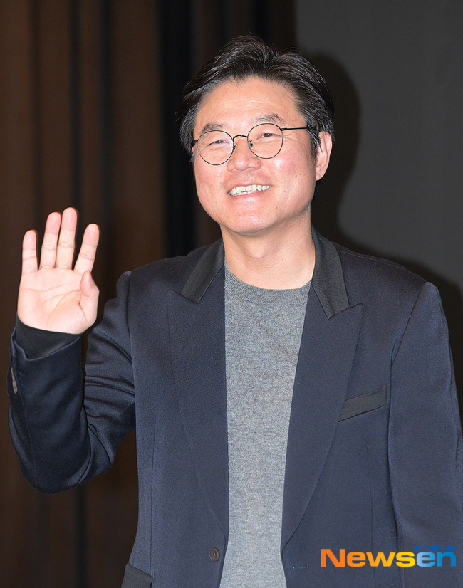 나영석 PD, 팬미팅 열더니 핫 인플루언서 등극‥SNS 개설하자마자 10만 팔로워 - 손에 잡히는 뉴스 눈에 보이는 뉴스 - 뉴스엔