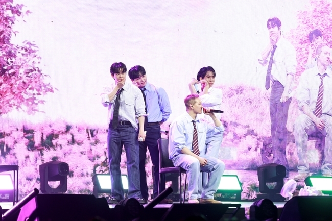 비투비, 타이베이 팬콘서트 성료 “언어 달라도 사랑 뜨겁게 느껴” 감격 - 손에 잡히는 뉴스 눈에 보이는 뉴스 - 뉴스엔