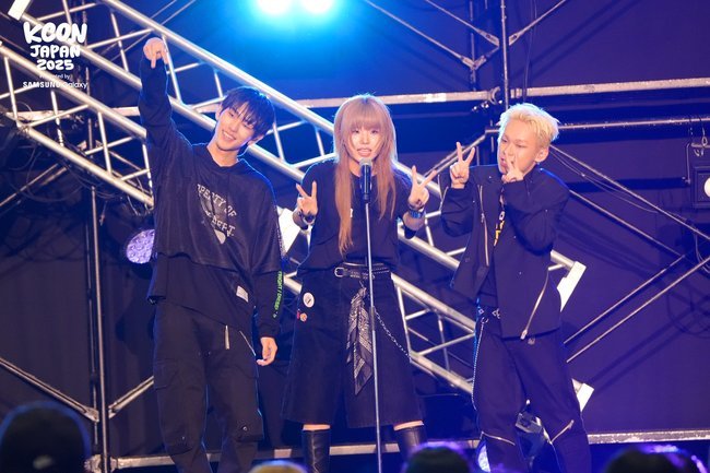 AOMG 신인 식구 ‘KCON’ 출격, 국산 힙합 매력 전파 - 손에 잡히는 뉴스 눈에 보이는 뉴스 - 뉴스엔