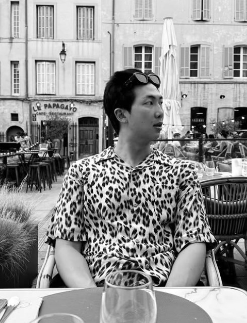 BTS RM 전역하고 물 오른 비주얼, 힙시크美 터진 근황 - 뉴스인코리아