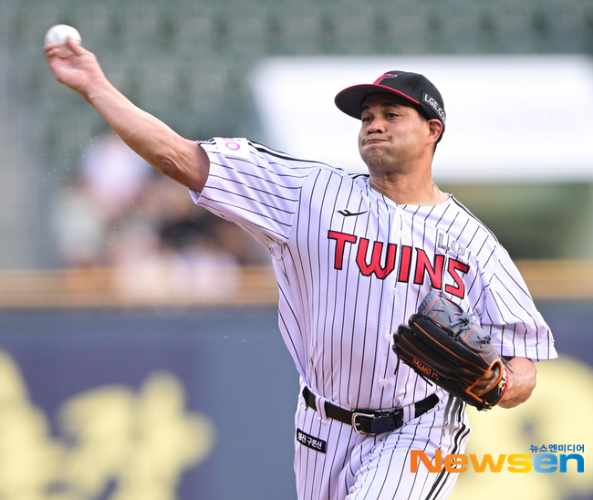 ‘2G 연속 QS’ 치리노스, KT전 6이닝 1자책 2실점 호투..8승 보인다 - 손에 잡히는 뉴스 눈에 보이는 뉴스 - 뉴스엔