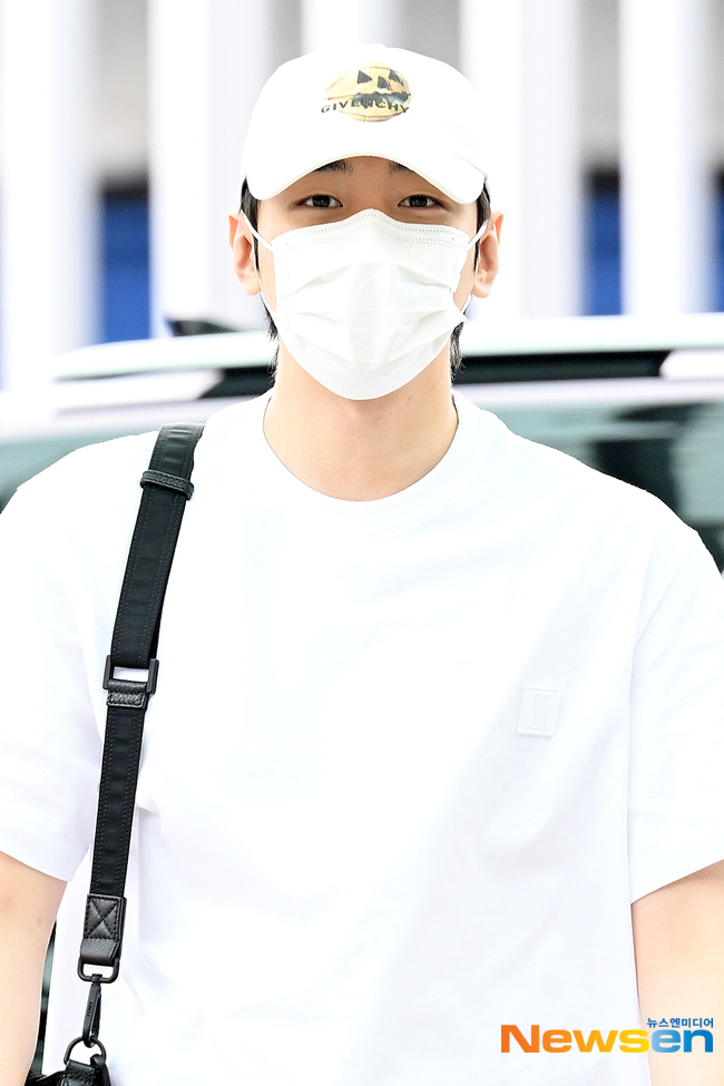 DKZ 재찬 ‘심쿵 눈맞춤 인사’[포토엔HD] - 손에 잡히는 뉴스 눈에 보이는 뉴스 - 뉴스엔