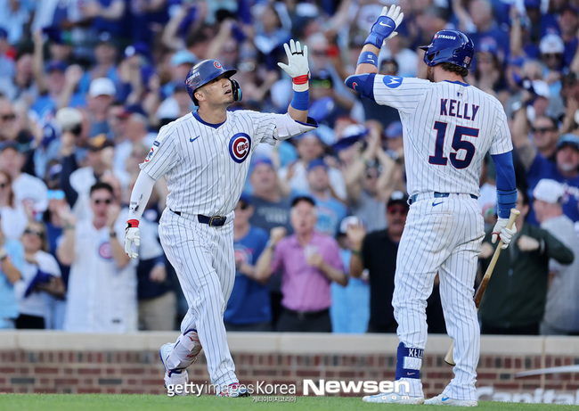 ‘스즈키 PS 데뷔전 홈런’ 컵스, 샌디에이고 꺾고 NLWC 1차전 승리..8년만 DS 보인다 - 손에 잡히는 뉴스 눈에 보이는 뉴스 - 뉴스엔